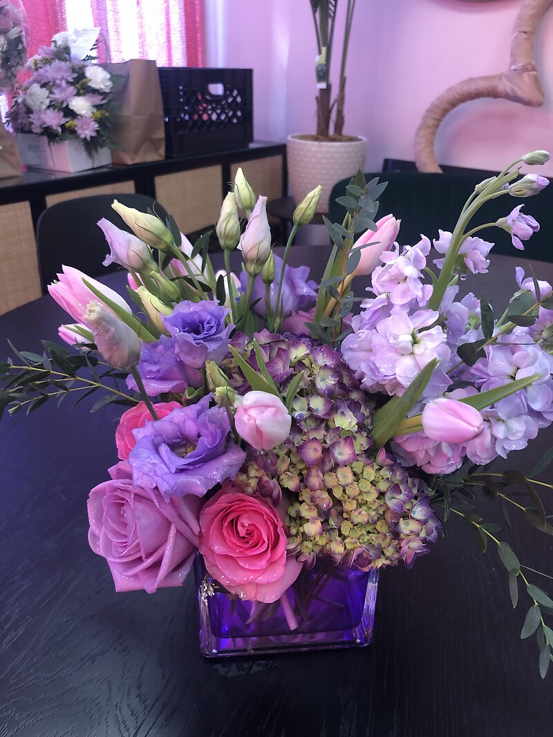Purple passion arranged by a florist in Wantagh, NY USA : Abby's ...